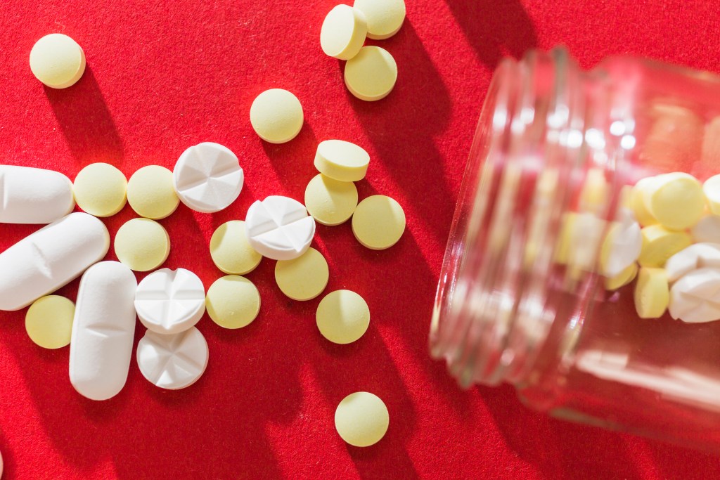 Michigan lawmaker urges Congress to shield long‑term care pharmacies ...